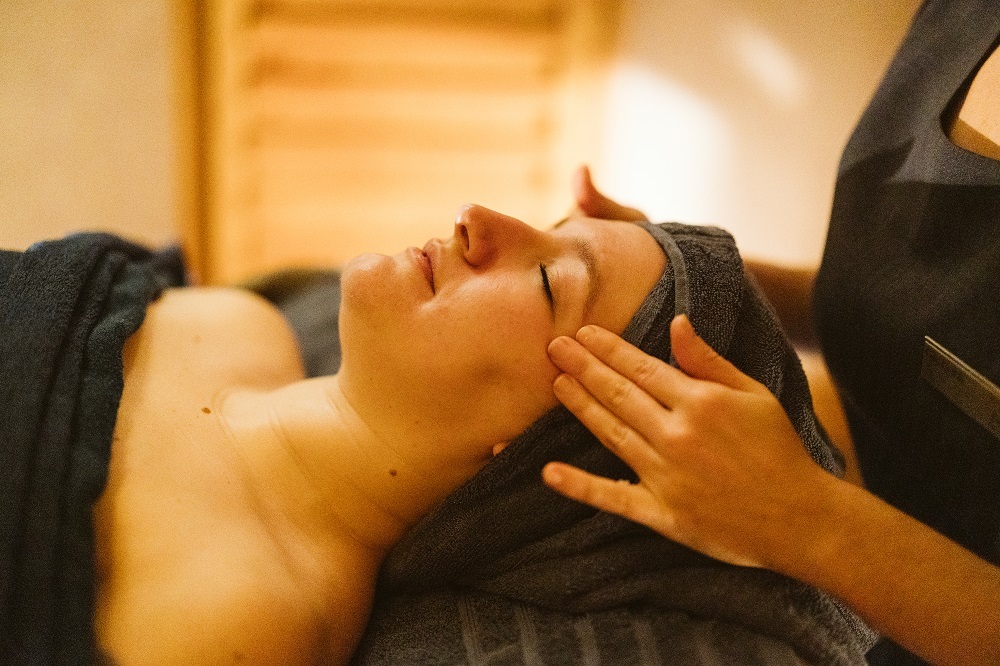 Good Spa Guide | Bed & Breakfast with Spa Treatment